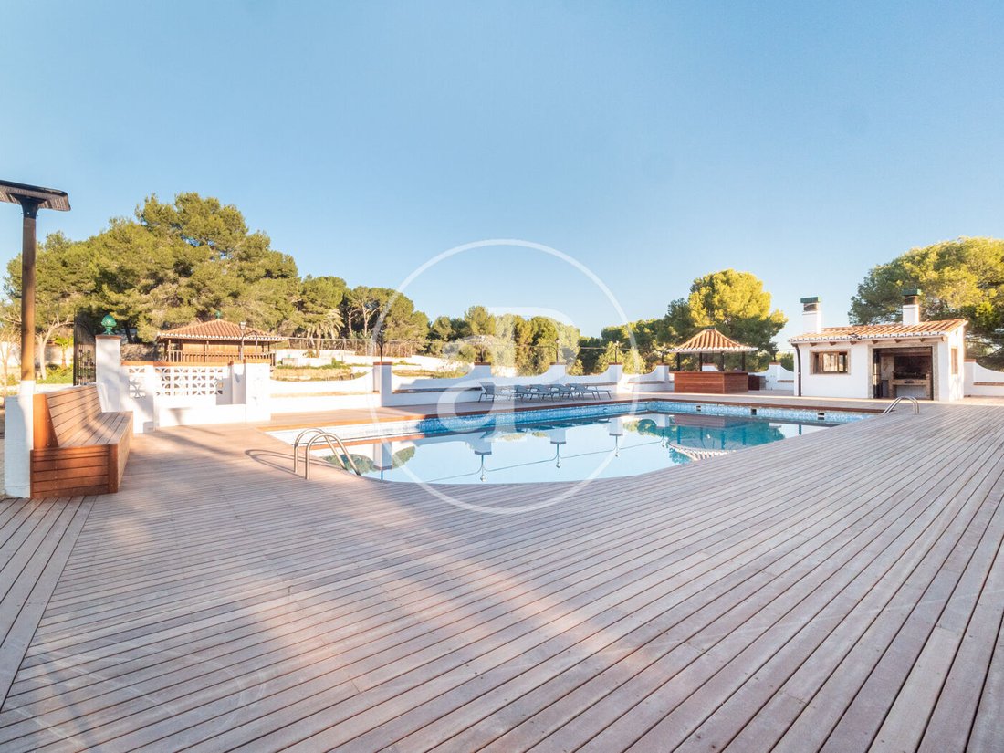 Manises Villa In Manises, Valencian Community, Spain For Sale (15158417)