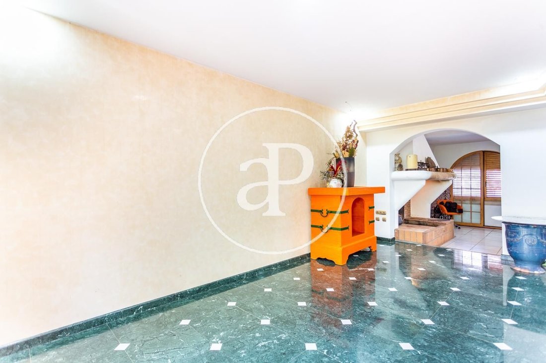 Picanya Villa In Picanya, Valencian Community, Spain For Sale (15158374)