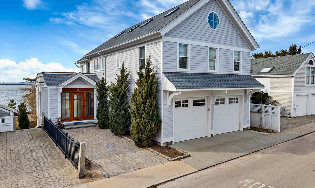 Waterfront Luxury In This Stonington In Stonington, Connecticut, United ...