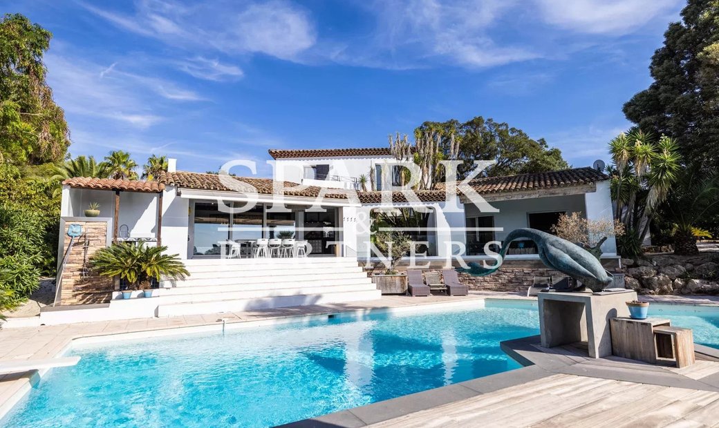 Sumptuous Villa In A Private In Gassin, Provence Alpes Côte D'azur ...