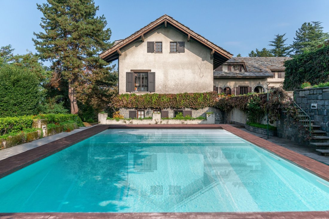 Enchanted Villa Country Chic On The Hills In Bodio Lomnago, Lombardy ...