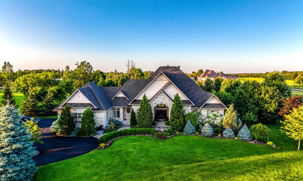 Magnificent Manotick Bungalow In Ottawa, Canada For Sale (15165457)