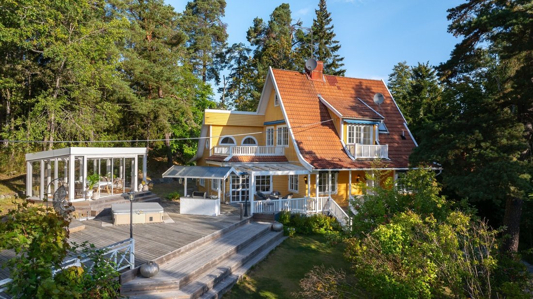 Turn Of The Century Villa With Lakeside Plots In Boo, Stockholm County ...