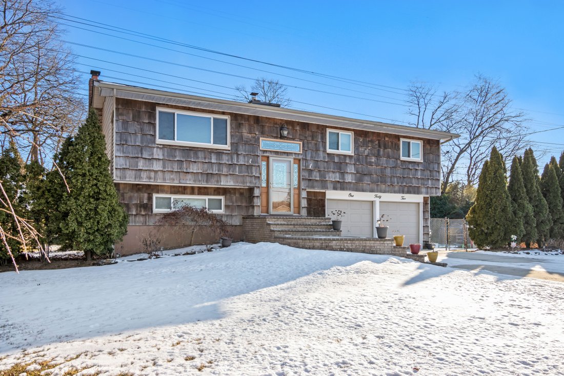 142 Pond Road,Holbrook, Ny, 11741 In Holbrook, New York, United States ...