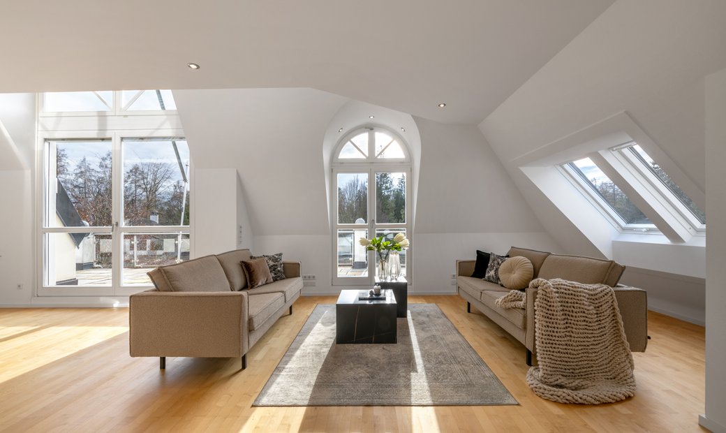 Light Flooded, Spacious Penthouse With Fireplace In Munich, Bavaria ...