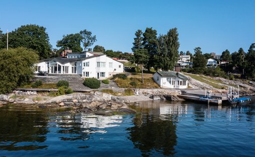 Luxury water view villas for sale in Brevik, Lidingö, Gavleborg County ...