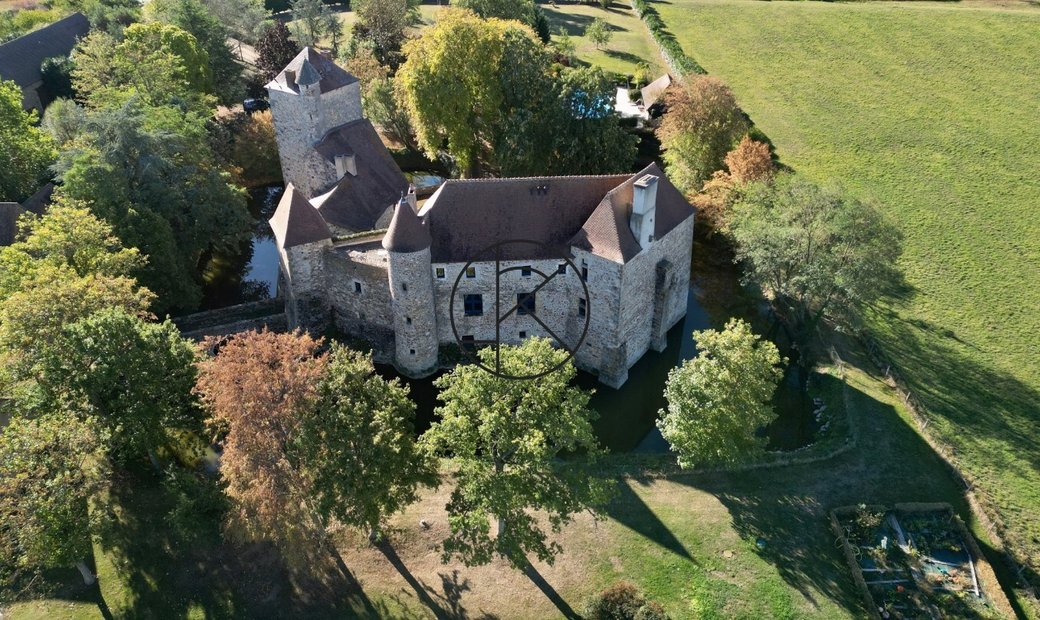 Castle Listed As Historical In Montluçon, Auvergne Rhône Alpes, France ...