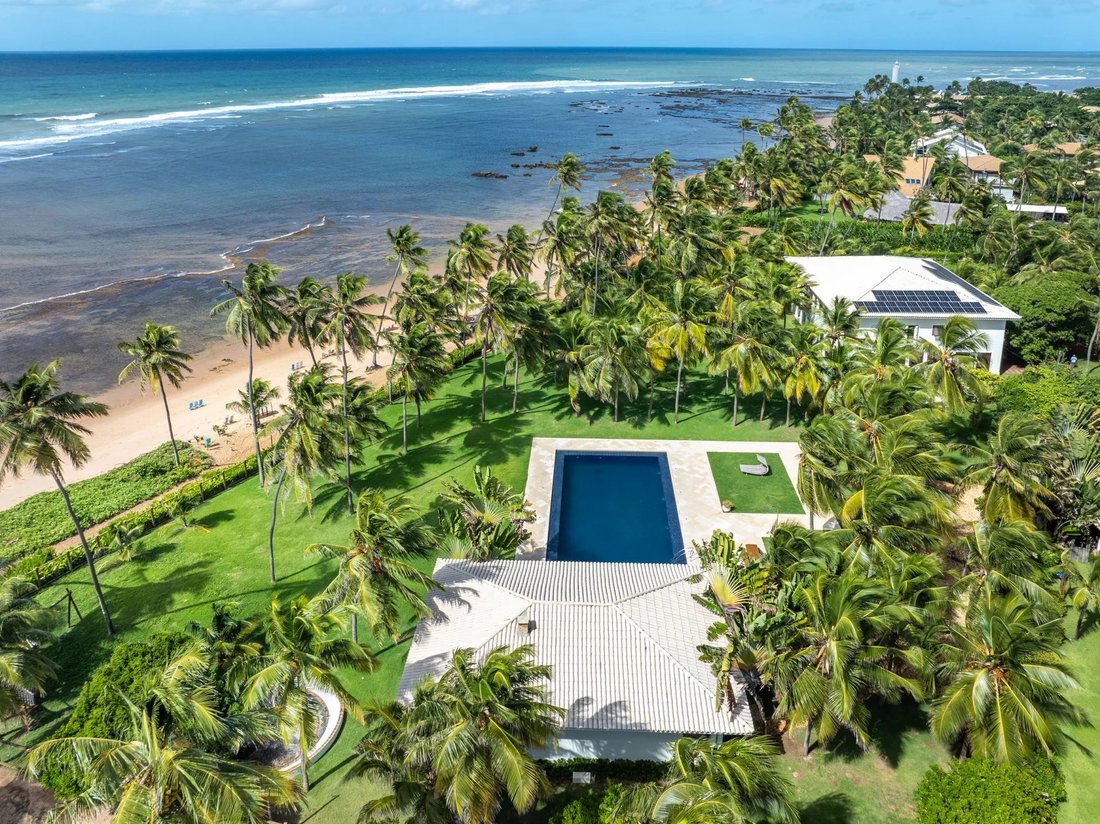 Bah462 Stunning Seafront House In In Praia Do Forte, State Of Bahia ...