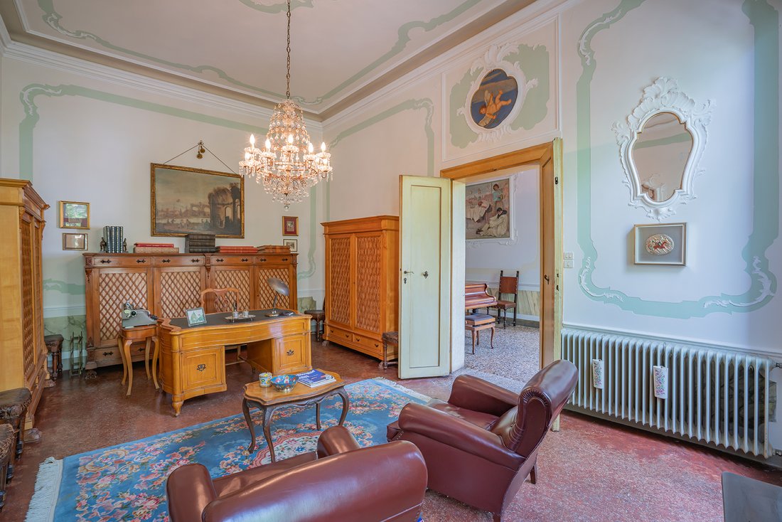Piano Nobile Palazzo Mariani In Venice, Italy For Sale (15169344)