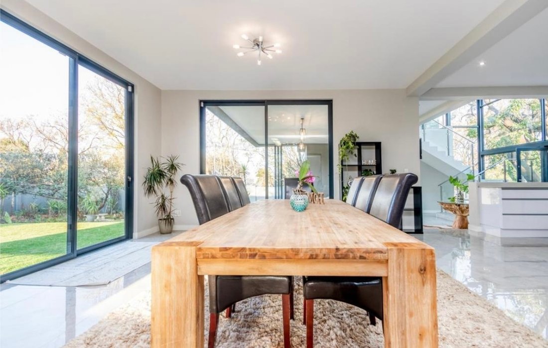 4 Bedroom House For Sale In Bryanston In Johannesburg, Gauteng, South ...