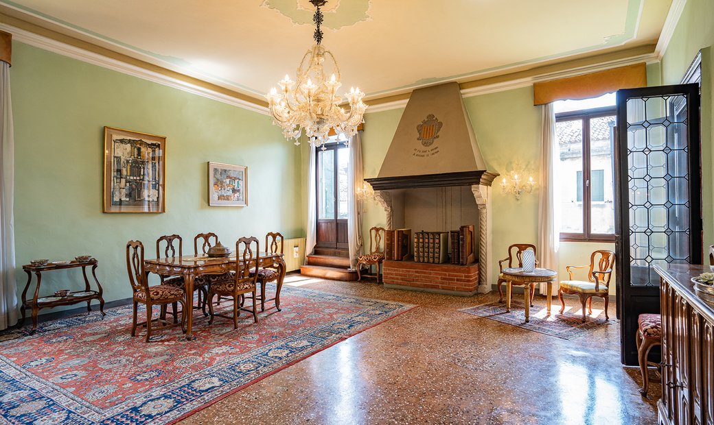 Piano Nobile Palazzo Mariani In Venice, Italy For Sale (15169344)