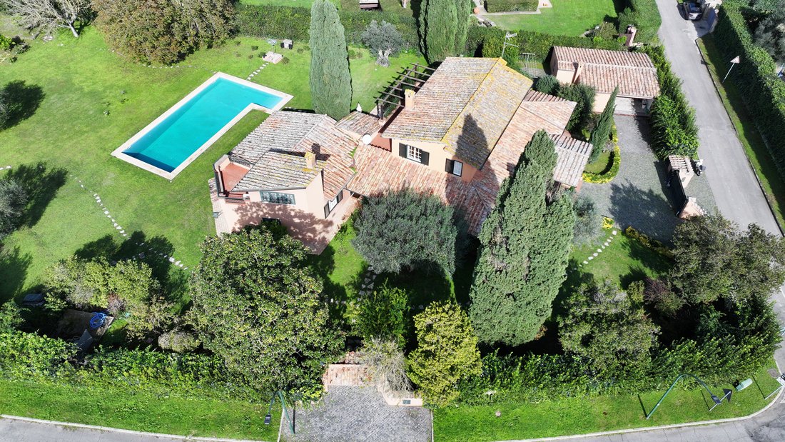 Detached Villa Olgiata In Roma, Italy For Sale (15173420)