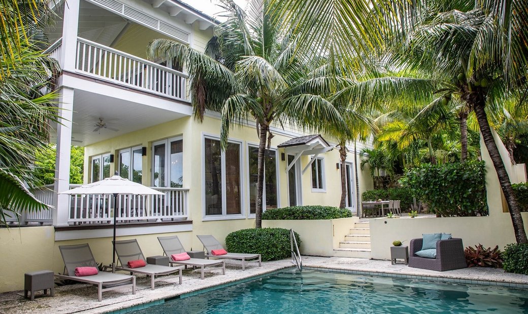 Banyan Tree Mls 58476 In Harbour Island, Bahamas For Sale (15175605)
