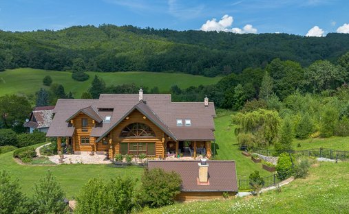 Luxury chalets with terrace for sale in Píla, Banská Bystrica Region ...