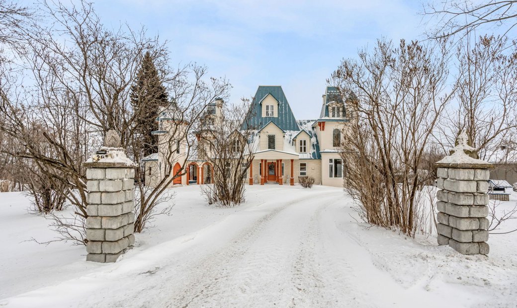 Neuville, Québec In Saint Joachim, Quebec, Canada For Sale (15176434)