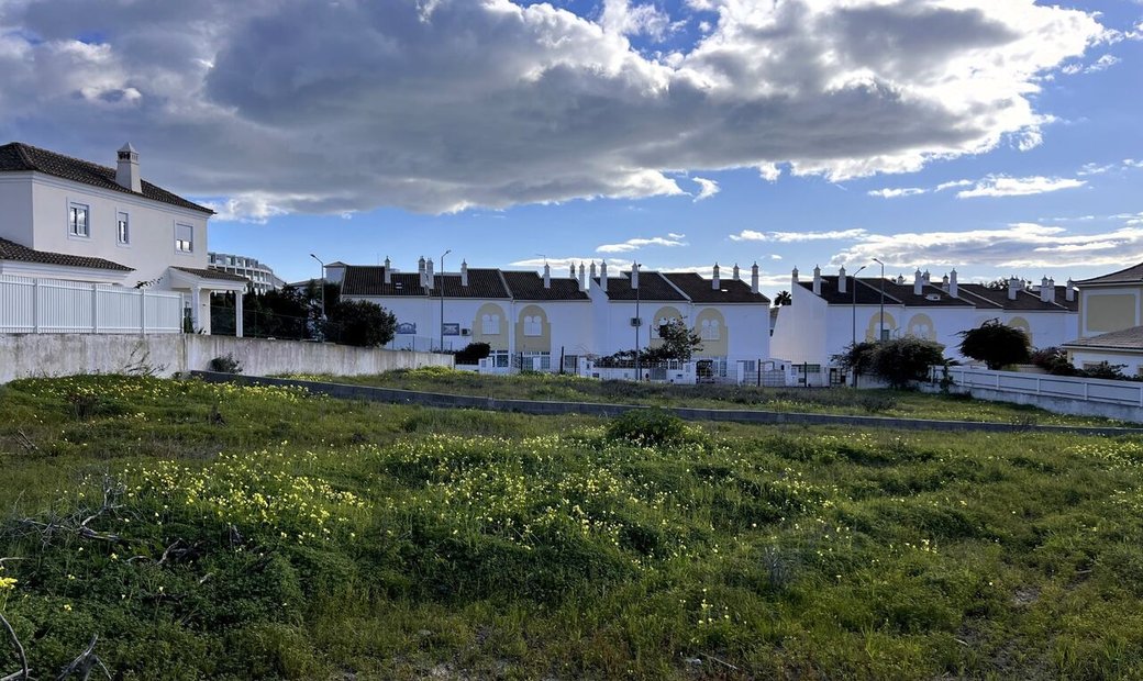 Magnificent Plot Of Urban Land For Construction Of A In Olhos De Agua ...