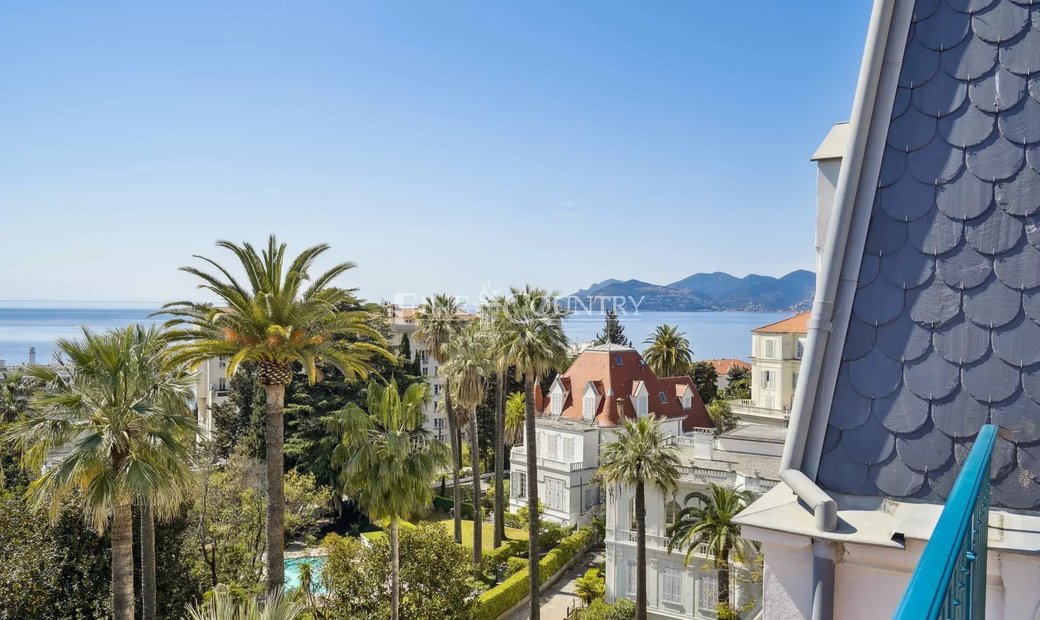 Bourgeois Apartment For Sale In In Cannes, Provence Alpes Côte D'azur ...