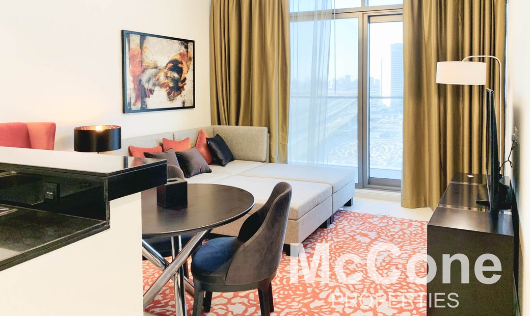 Full Golf Course View | Stunning Interior In Dubai, Dubai, United Arab ...