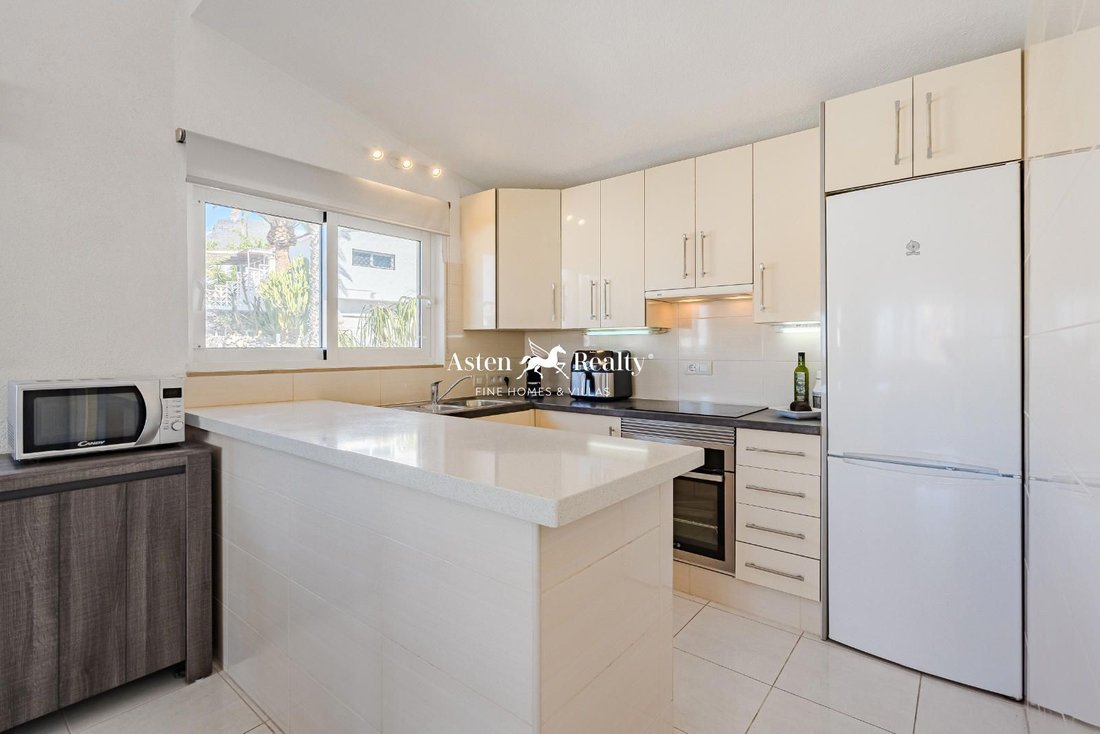 Chayofa Villa In Chayofa, Canary Islands, Spain For Sale (15180339)