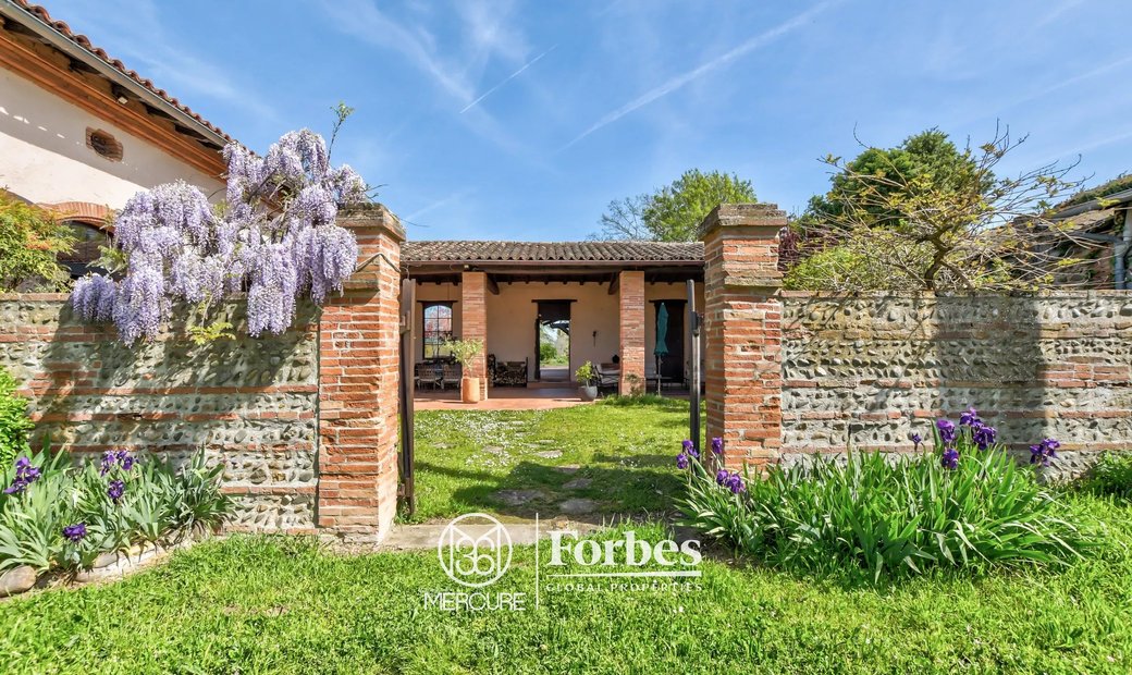 Lovely Old Renovated House Swimming Pool In Larra, Occitanie, France ...