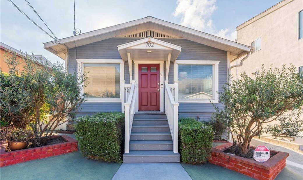 Duplex With Beach Bungalow Plus In Hermosa Beach, California, United ...