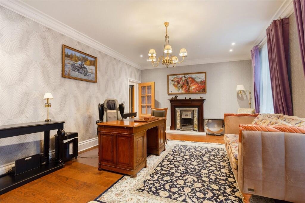 Gorgios Family House In Fulmer, Spain For Sale (15199442)