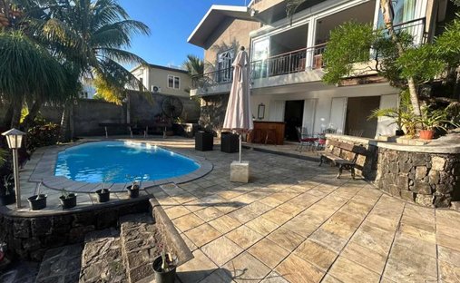 Luxe vue sur le lac villas à vendre en Grand Baie, Rivière du Rempart ...