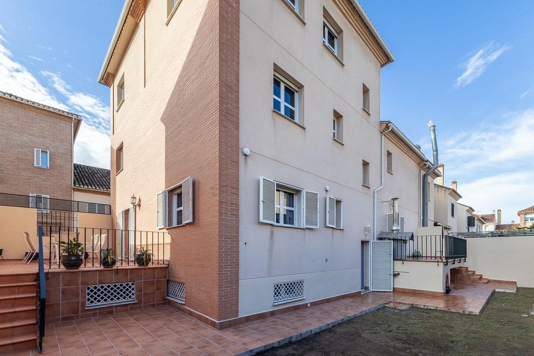 Granada Terraced House In Granada, Andalusia, Spain For Sale (15194690)