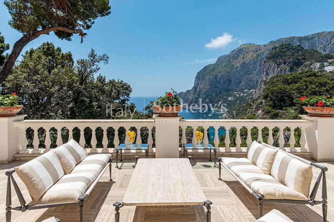 Monumental Historic Estate In The Heart Of Capri In Capri, Campania ...