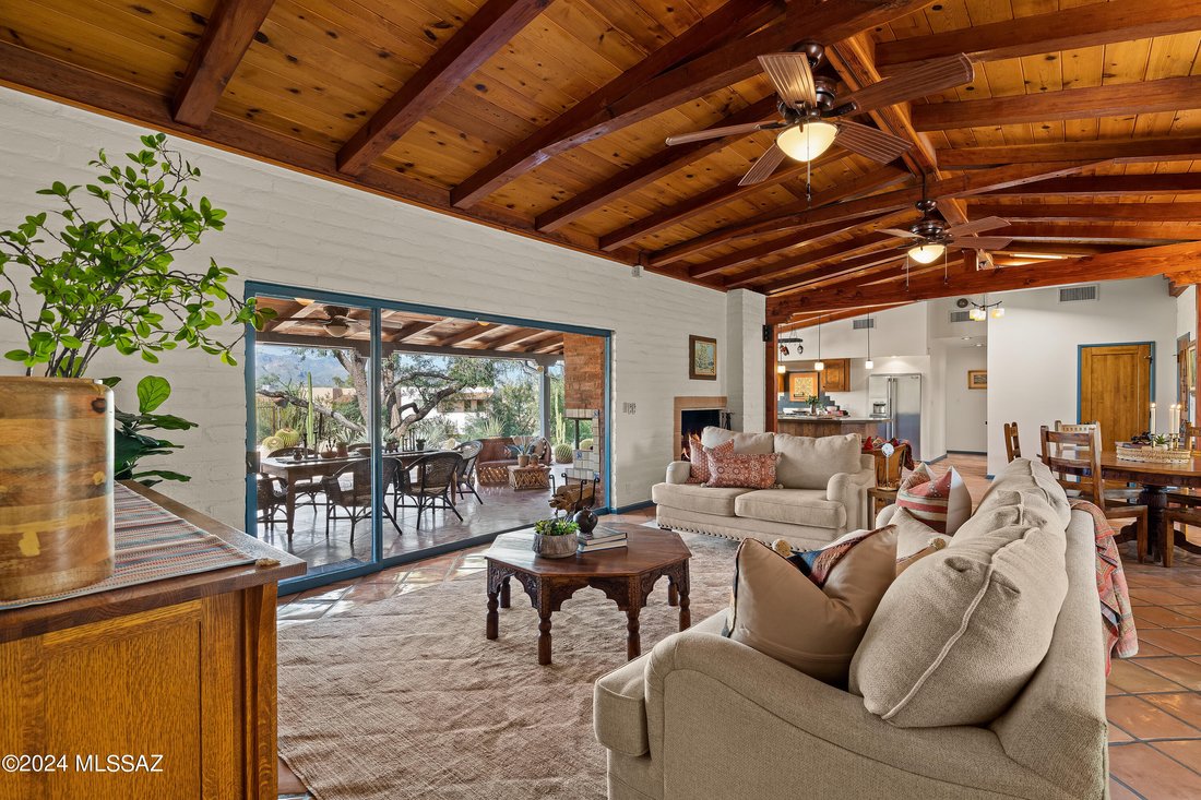 Sprawling Adobe Ranch In Tucson, Arizona, United States For Sale (15191469)