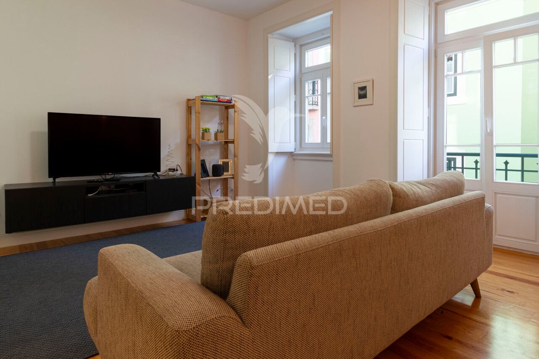 Fully Remodeled Apartment, As New, Inserted In A In Lisboa, Lisbon ...