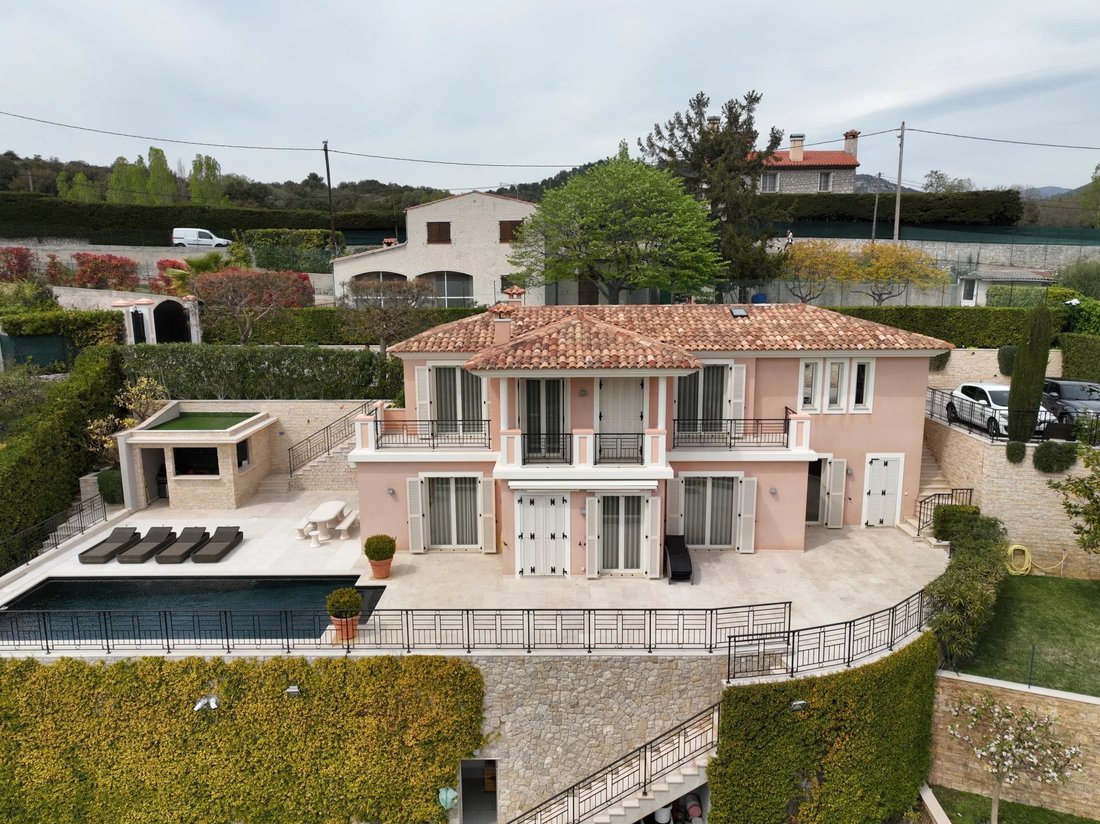 Luxurious Villa At 12 Minutes In Peille, Provence Alpes Côte D'azur ...