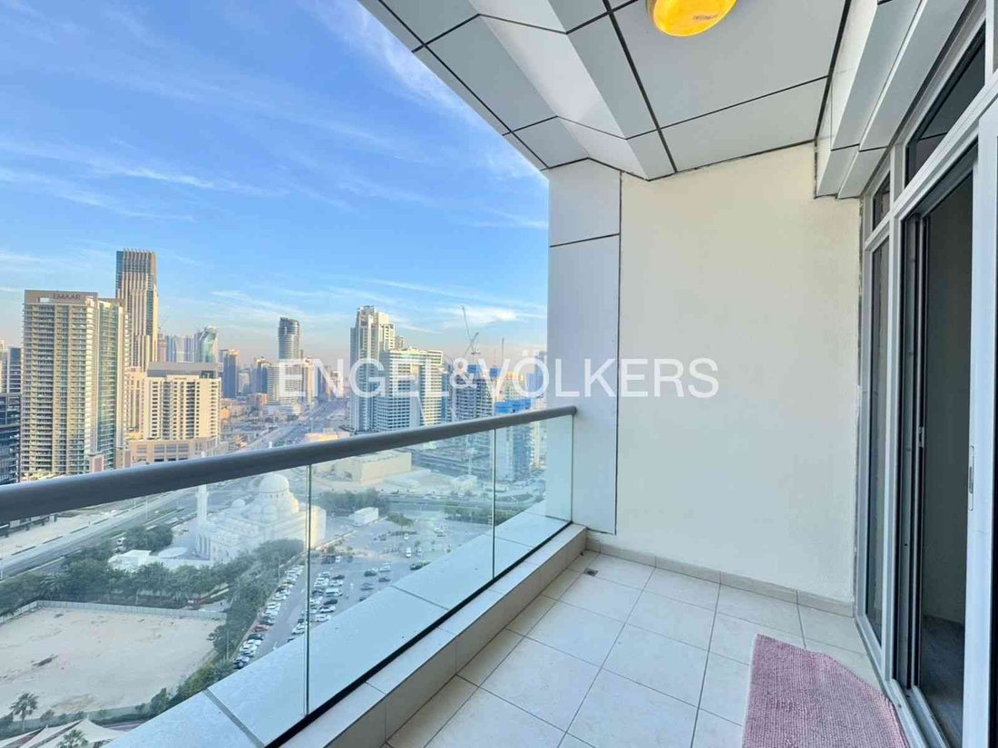 Unfurnished | Bright And Spacious | Fully In Dubai, United Arab ...