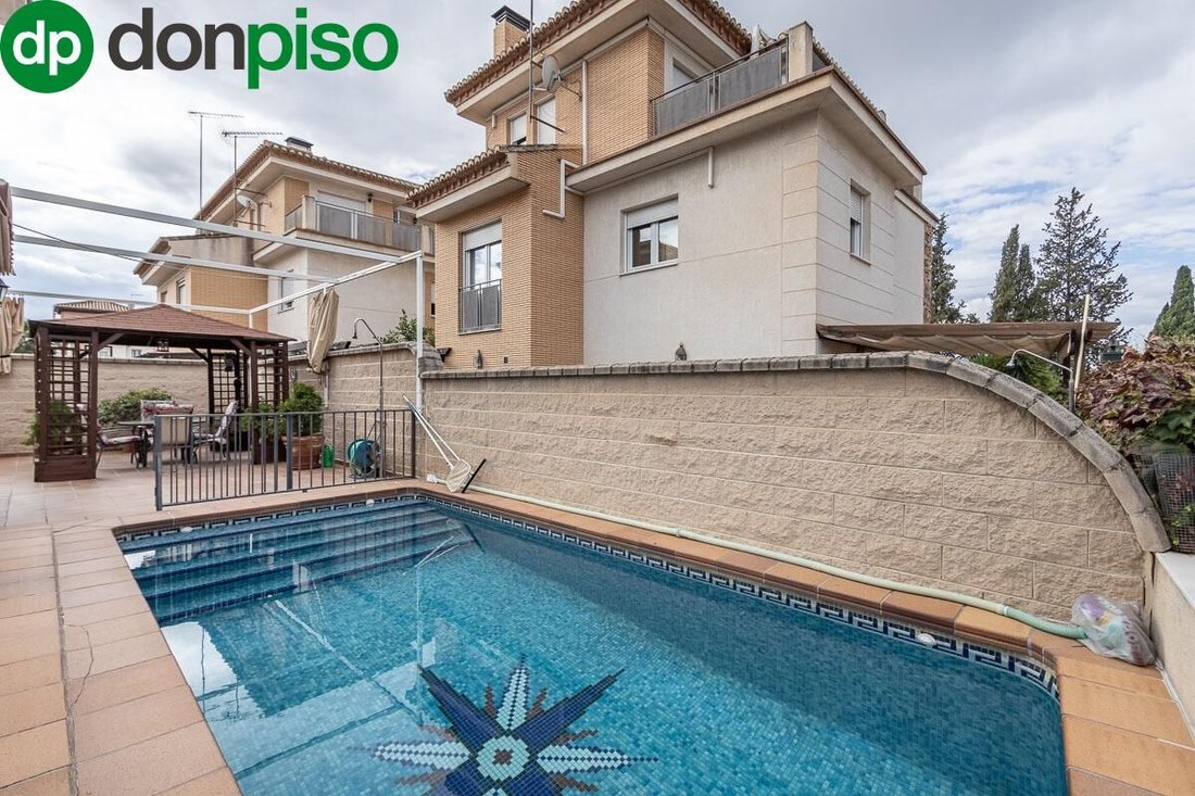 Granada House In Granada, Andalusia, Spain For Sale (15194303)