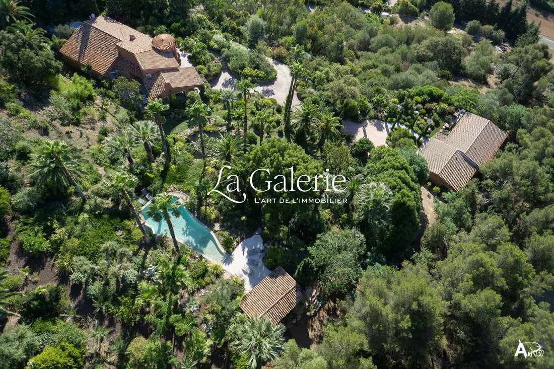 Carqueiranne Villa In Carqueiranne, Provence Alpes Côte D'azur, France ...