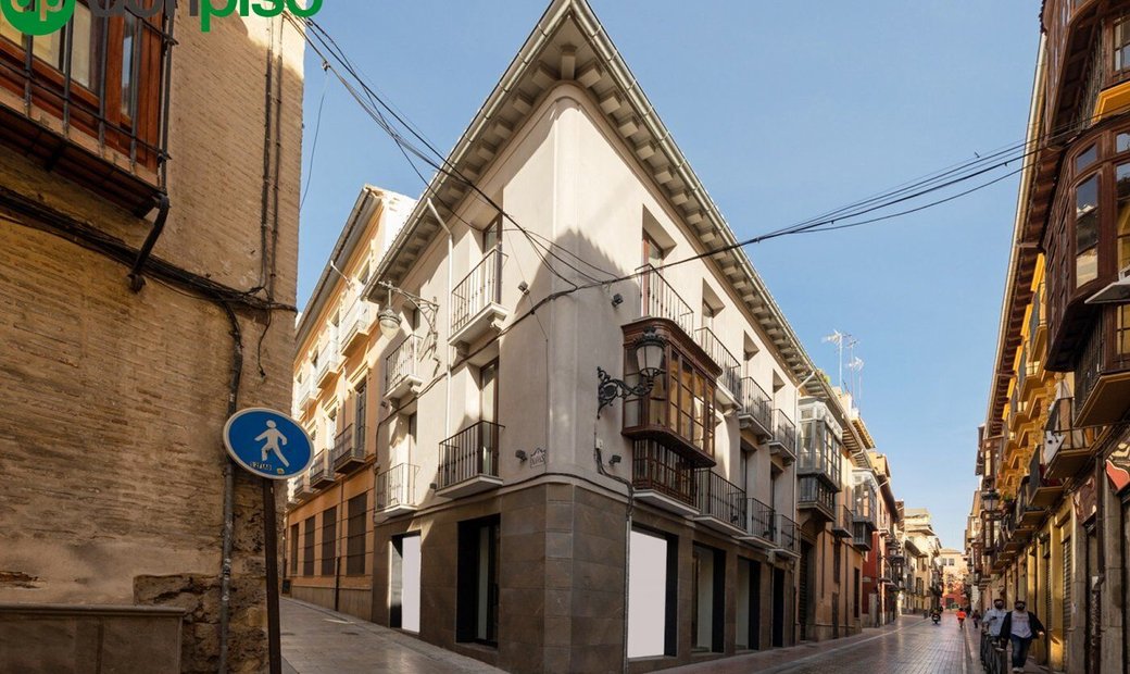Granada Building In Centro, Granada, Spain For Sale (15194689)