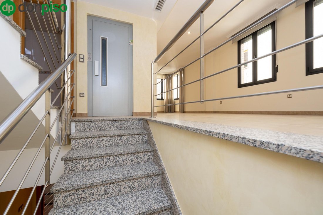 Granada House In Granada, Andalusia, Spain For Sale (15192808)
