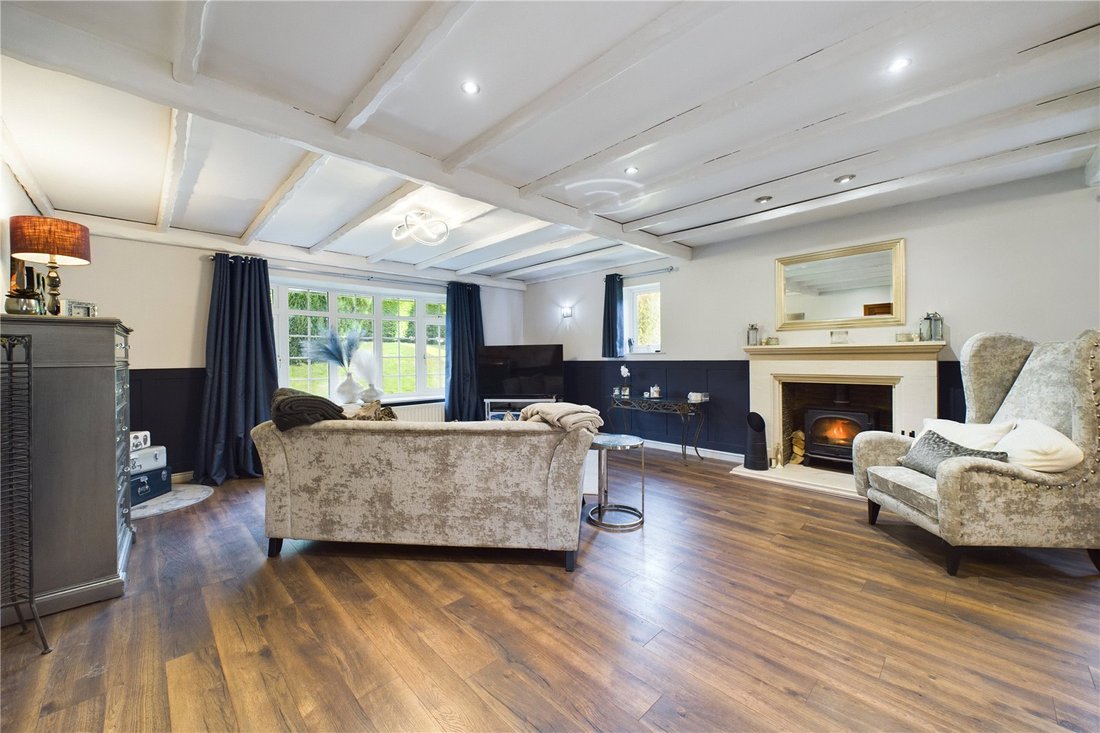 4 Bedroom Detached House For Sale In High Peak In High Peak, United ...