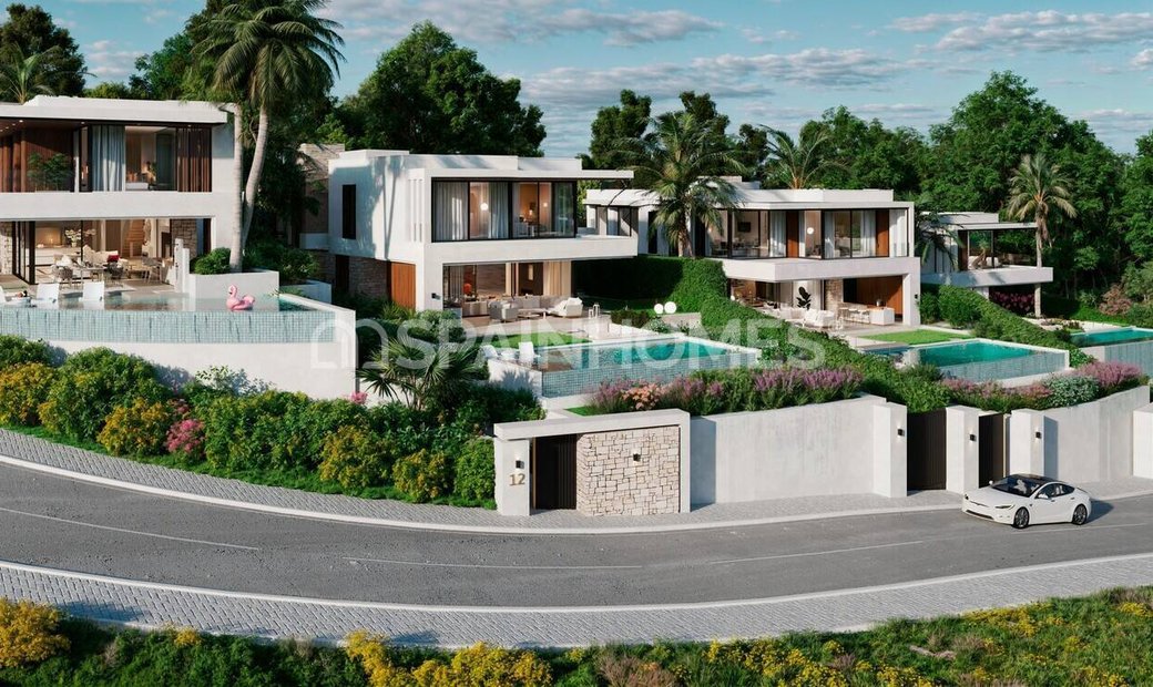 Sea View Homes With Private Swimming Pools In Benalmadena In ...