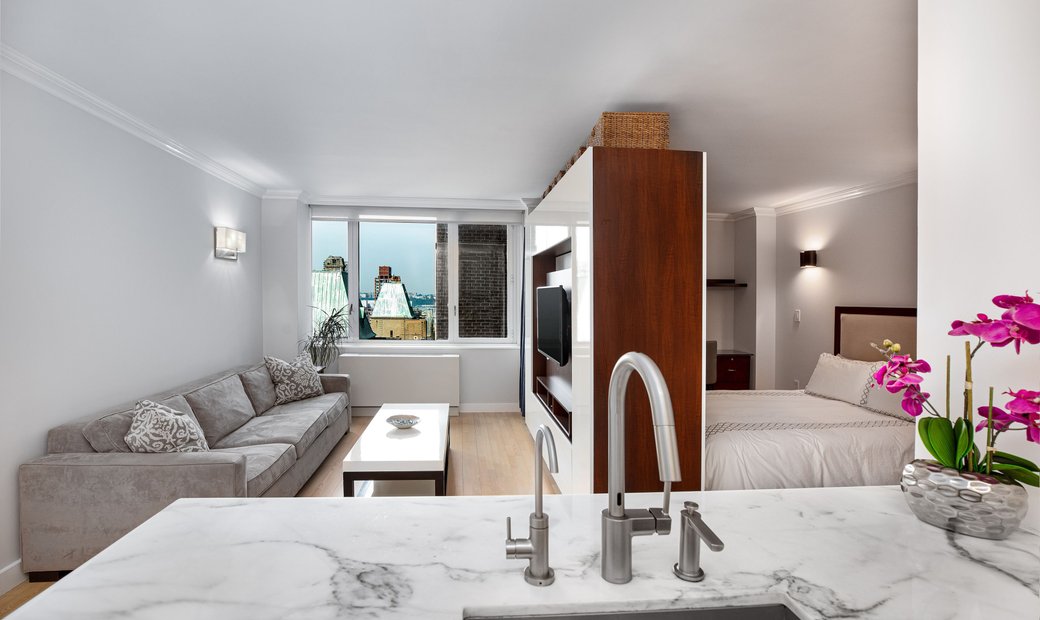 Spacious Alcove Studio Condo At The In New York, New York, United ...