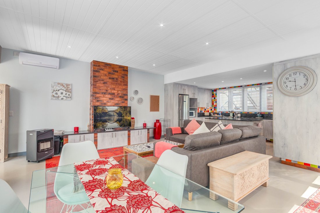 Modern Apartment Building With 8 Apartments In Sandton, Gauteng, South ...