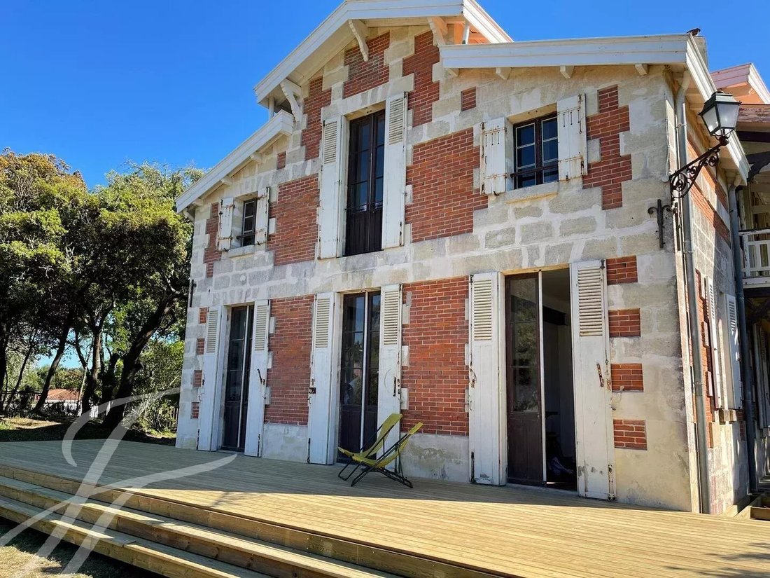 Spectacular Villa By The Sea In In Soulac Sur Mer, Nouvelle Aquitaine ...