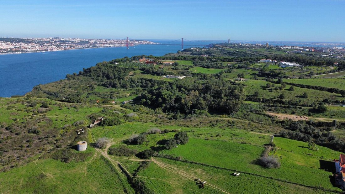 5 Bedroom Detached House, Almada In Almada, Setubal, Portugal For Sale ...