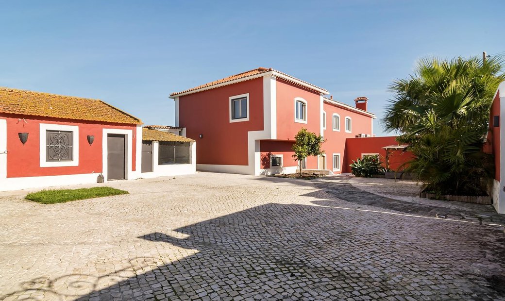 5 Bedroom Detached House, Almada In Almada, Setubal, Portugal For Sale ...