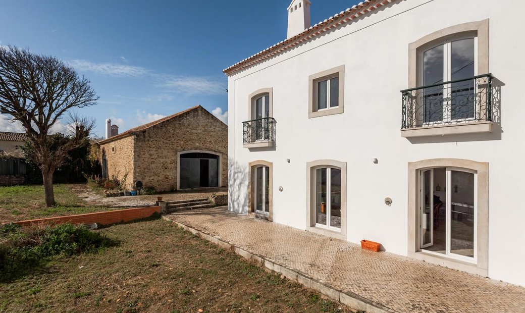 4 Bedroom Detached House With Garden, Alenquer In Alenquer, Lisbon ...