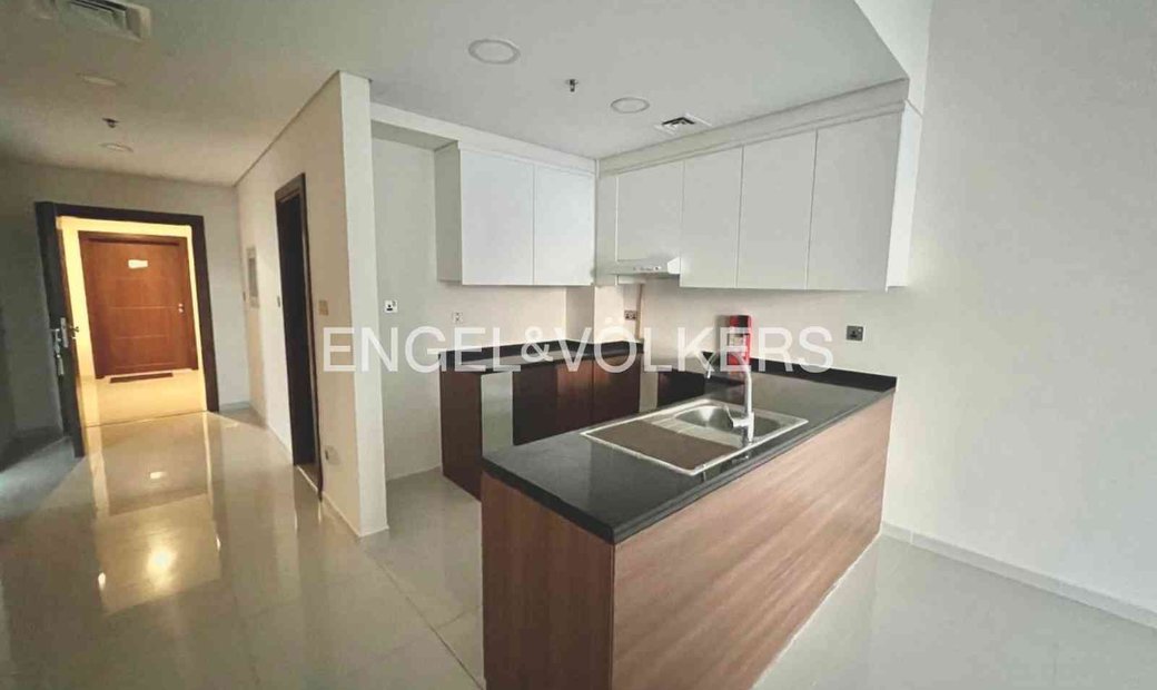 Unfurnished| Ready To Move | Multiple Cheques In Dubai, United Arab ...