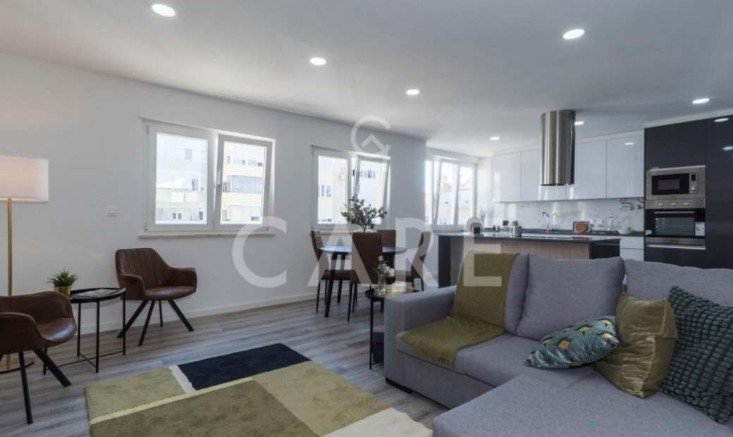 T4 With 2 Suites, Fully Renovated And Furnished. In Lisbon, Lisbon ...