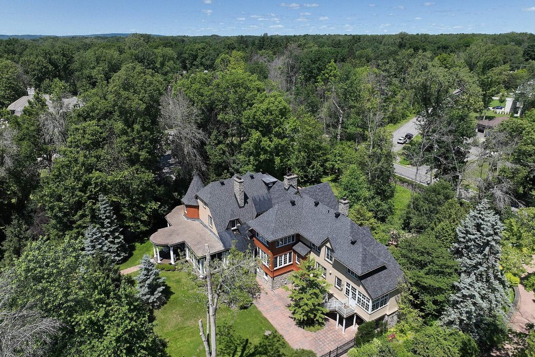 Senneville, Montréal In Senneville, Quebec, Canada For Sale (13880697)