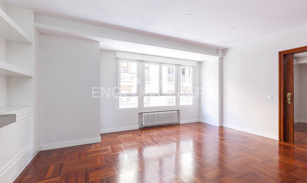 Bright Apartment In Goya In Madrid, Spain For Sale (15189704)