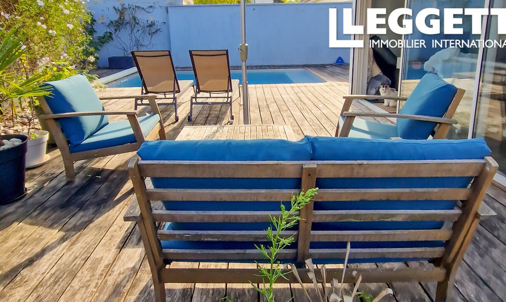 Talence Single Storey House With 3 In Talence, Nouvelle Aquitaine ...